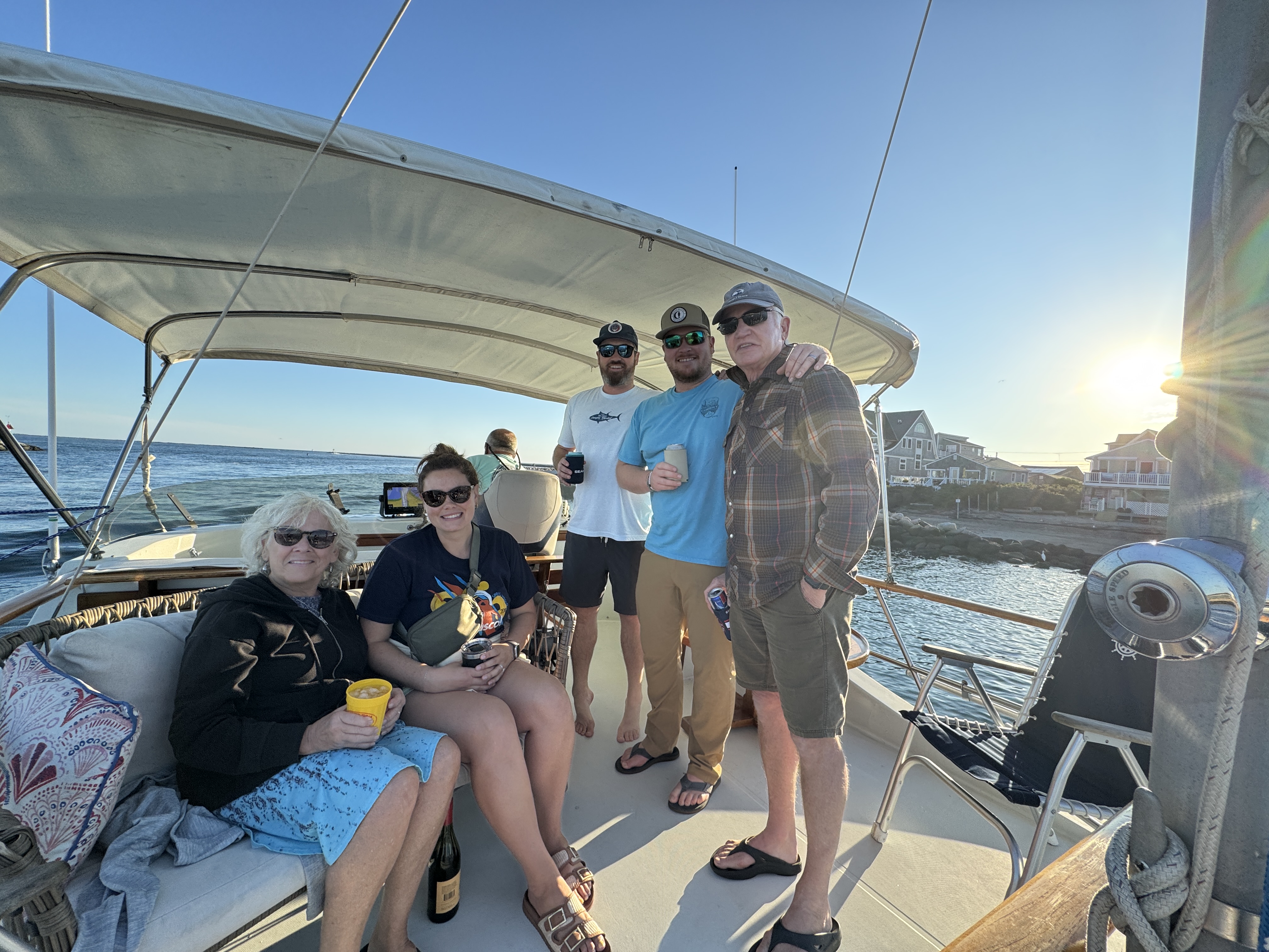 PEOPLE PEARLS - Pearls Aboard OYSTER